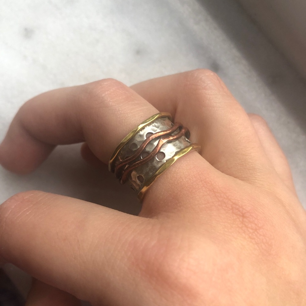Sterling Silver Hammered Spinning Fidget Ring - Gem